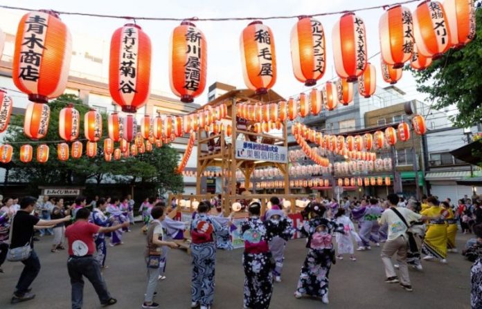 ¿Cómo es la Cultura Japonesa Actual? (Curiosidades) ⛩️