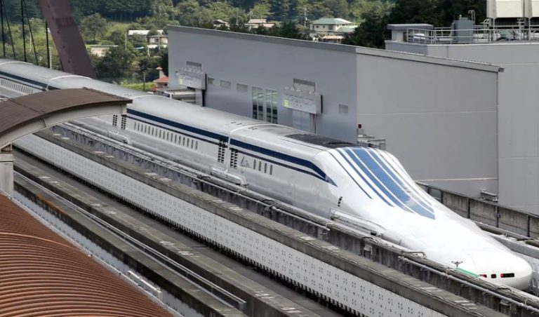 El Tren Más Rápido del Mundo 【El Maglev Japonés】 ⛩️