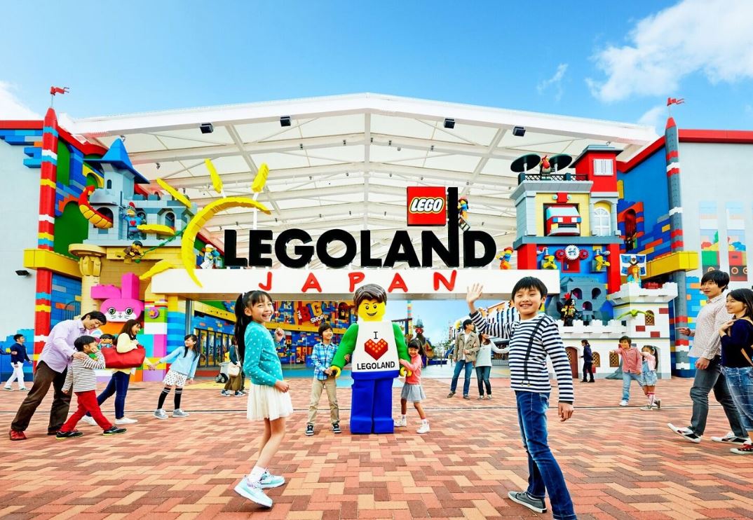 Los 10 Mejores Parques de Atracciones de Japón • ⛩️
