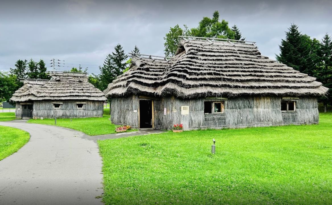 ¿Quiénes son los Ainu? ⇒ 【Historia y Características】 ⛩️