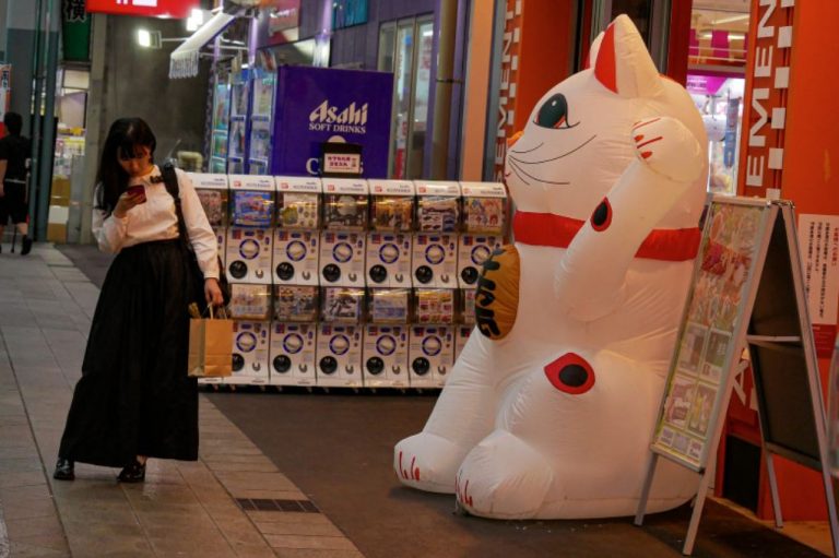 Maneki Neko (Gato de la Suerte) ⇒ Historia y Curiosidades ⛩️