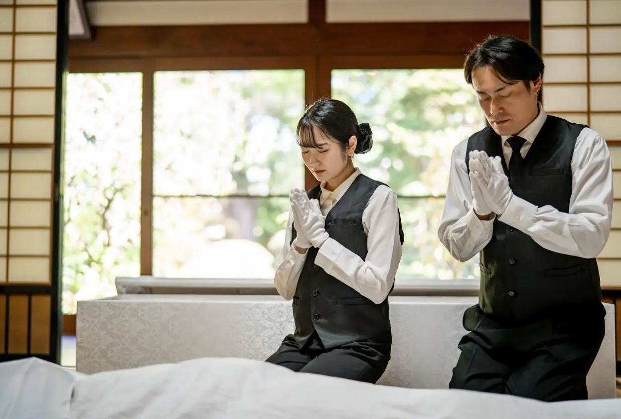 ¿Cómo Son Los Funerales en Japón? ⇒ 【¡Guía!】 ️