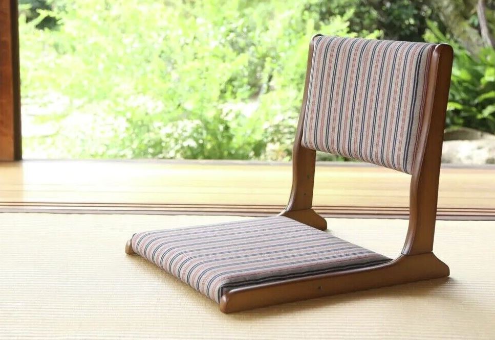 ¿Por Qué Los Japoneses Comen en el Suelo? ⛩️