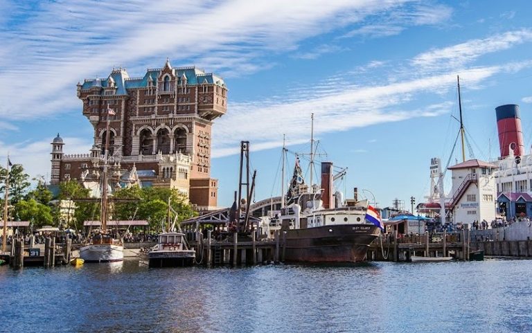 Tokyo DisneySea; Entradas, Atracciones y Guía de Visita ⛩️