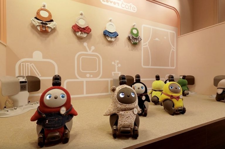 Los 4 Mejores Restaurantes con Robots en Tokio ⛩️